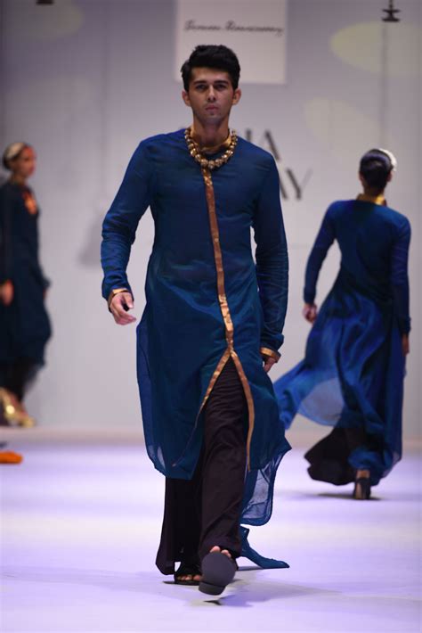 Shravan Kumar India Runway Week Grand Finale 2015 Fashion Runway