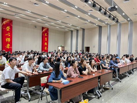 音乐与影视学院举办“中国舞蹈现状的舞蹈身体语言学审视”学术讲座 音乐与影视学院