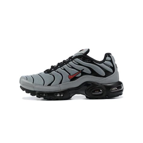 Baskets Air Max Plus TN Chaussures Pour Homme Gris Noir Cdiscount Chaussures