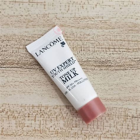 Original Lancome Uv Expert Youth Shield Tone Up Milk Sunscreen Spf 50