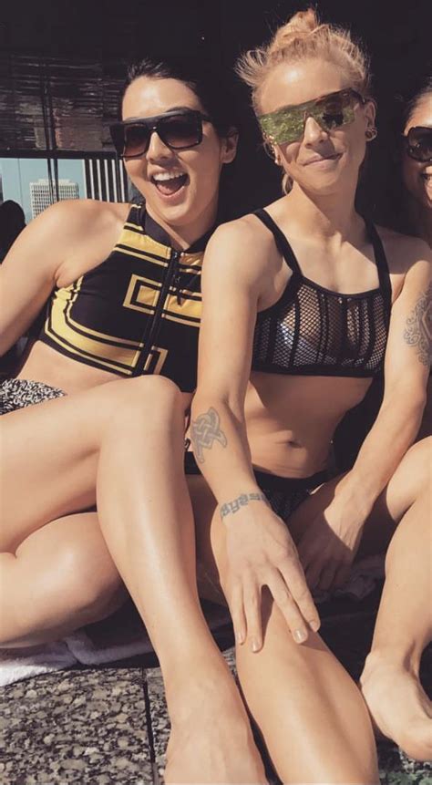 Hot Sexy Jane Douglas Bikini Pics