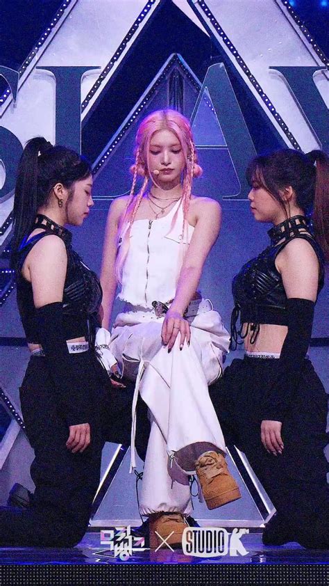 Slay Everglow Yiren Fancam Musicbank 230825 Video Kpop Pop
