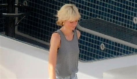 ‘the Crown Season 6 Photos Elizabeth Debicki Spotted On Set As