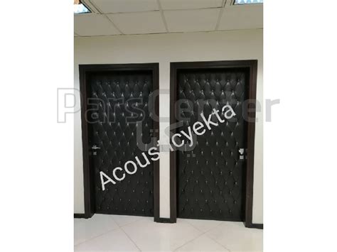 درب چرمی لمسه کوبی طرح لوزی گل میخ آبکاری خدمات طر