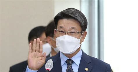 이흥교 소방청장 직위해제 대통령실서 구두 통보