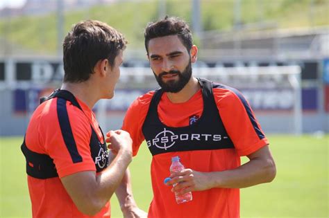 Trabzonspora Mehmet Ekici müjdesi YENİ ASYA