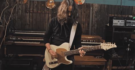 Mateus Asato se junta a Martin Miller em versão de Viva La Vida do