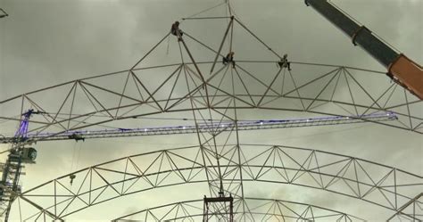 Pemasangan Rangka Space Frame ~ Kontraktor Atap Kubah Masjid Enamel