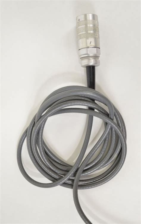 Tektronix A6302 Current Probe Acdc 20a 50a Peak 50 Mhz 2 Ebay
