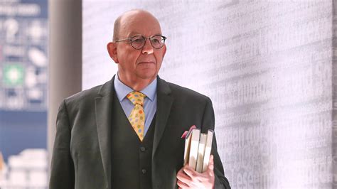 Denis Scheck über Die Top Ten Der Sachbuch Bestsellerliste Die Geistlosigkeit Des Schunds