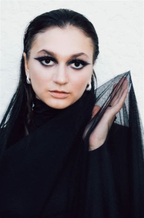 Daya Shares New Single Downtown • Withguitars