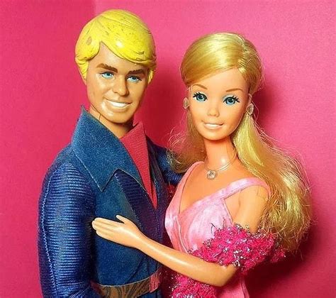 D Nyan N En Nl Oyuncak Bebe I Olan Barbie Nin Tart Malarla Dolu Lham Verici Hikayesi