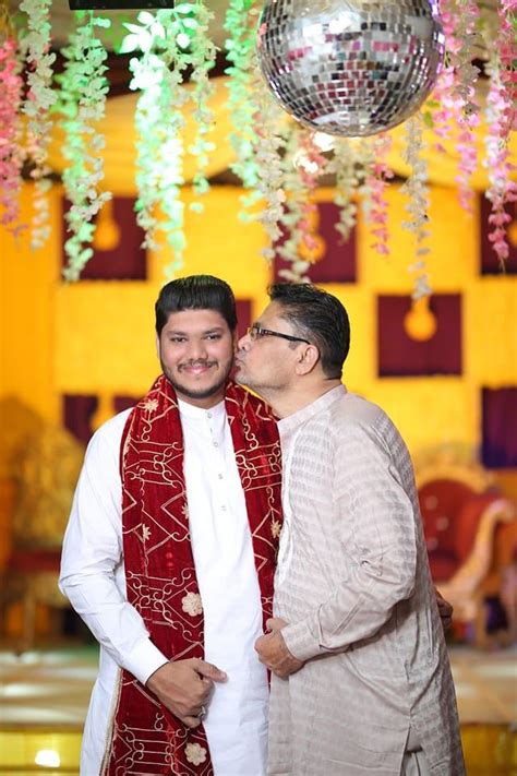 owais nadeem vlogs