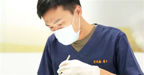 牙周病不處理，小心從齒告別口腔健康 星辰夏綠地牙醫診所台中一日美齒、牙科專科醫師 掉牙，台中牙周病專科推薦