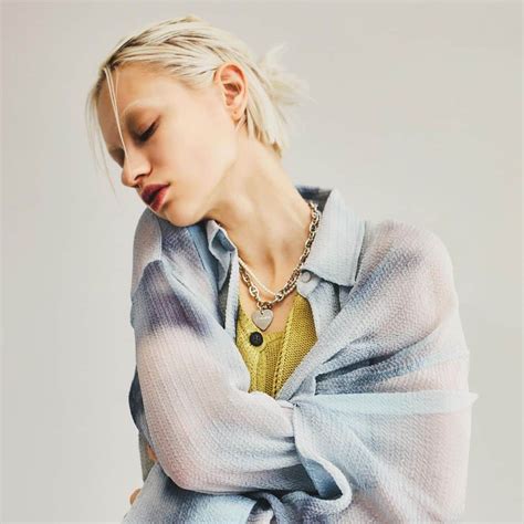 ジーナシスさんのインスタグラム写真 ジーナシスinstagram「 2023 Summer Look ️画面をタップして商品をチェック