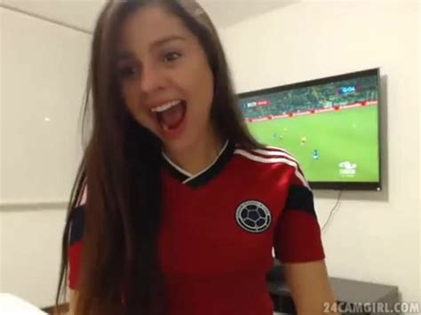 Novinha Estrangeira Fazendo Show Na Webcam Durante Jogo Do Brasil Cnn