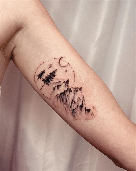 Tree Wrist Tattoo Ideas