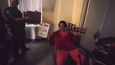 Sac Pd Homeless Advocates Help Woman Get New House After Months On The