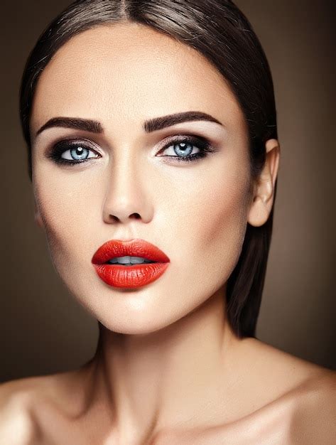 Free Photo Sensual Glamour Portrait Of Beautiful Woman Model Lady