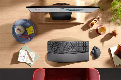 Logitech ERGO K860 Wireless Keyboard With Palm Rest