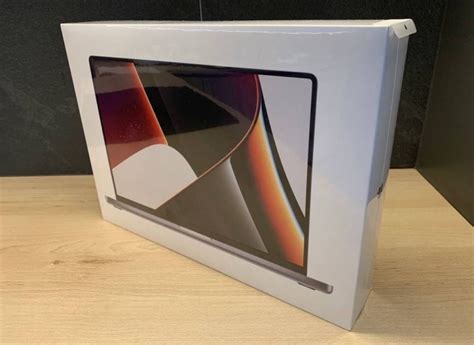 Macbook Pro M Max Novo