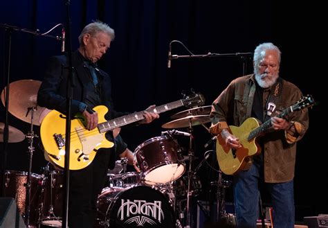 Photos Hot Tuna Shows No Hesitation Blues At Tour Opener In Boston