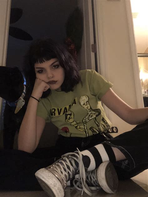 Pin By Parthanera On 90s Grunge And Skater Aesthetic In 2020 Grunge Outfits Edgy Outfits