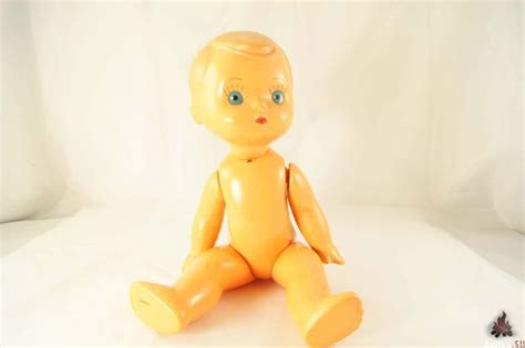 Кукла целлулоид из СССР Выпуск 60 70гг Состояние резинки потянуты есть повреждение возле