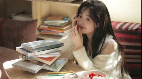 【居家私房写真】可爱迷人杨雨潼 哔哩哔哩