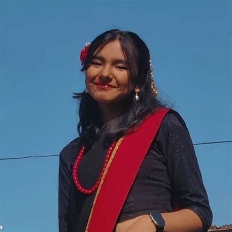 Lakuu Notlakshana • Threads Say More