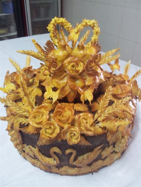 свадебный каравай с лебедями | Bread art, Food, Themed cakes