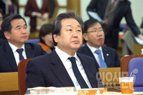 김무성 대표 퇴직공무원과 면담에서 ‘연금개혁 설득 총력 예정 일요신문