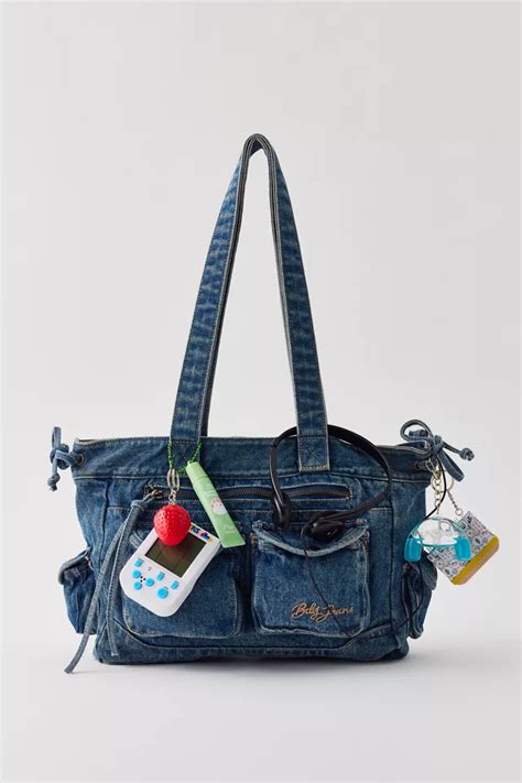 Retro Game Keychain Urban Outfitters