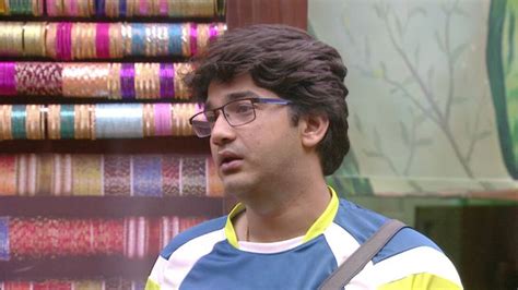 Watch Maadhavs Emotional Conundrum Video Onlinehd On Jiocinema