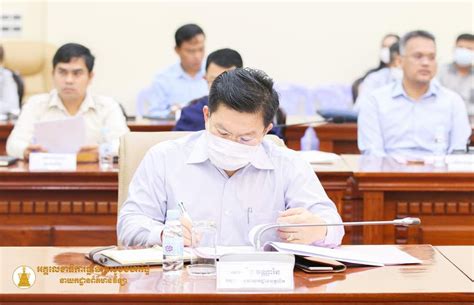 ក្រសួងមហាផ្ទៃ បើកកិច្ចប្រជុំស្តីពីការរៀបចំដំណើរការប្រឡងជ្រើសរើសក្របខ័ណ្ឌមន្ត្រីរាជការស៉ីវិល