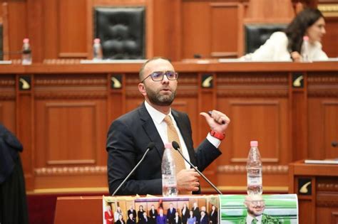 Skandali I Mikrokredive Vdekja E Pal Trashaj Bardhi Guvernatori I