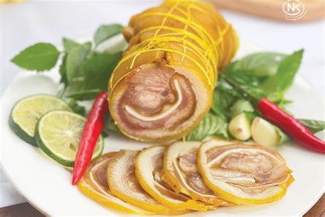 Tai Th Cu N Th O M C Nguyen Khoi Natural Pork