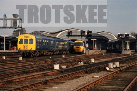 35mm Slide Br British Rail Diesel Dmu Class 101 York 1978 Original £3