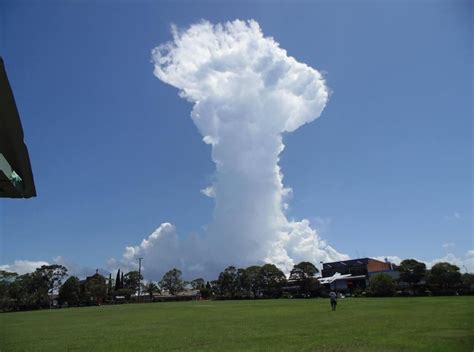 This Cloud That Looks Like A Nuke Had Been Detonated Usluck