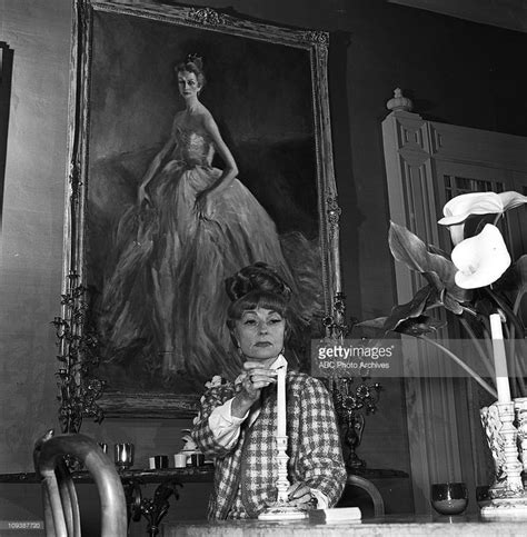 Pin By Chris Hopman On Bewitched Elizabeth Montgomery Agnes Moorehead