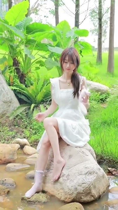 스타킹 냄새 맡는 변녀 Youtube