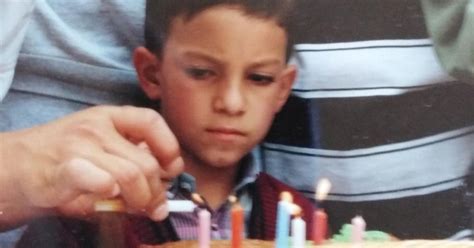 Un mini Gabriel Cañas Actor de La Ley de Baltazar revela antigua foto para celebrar su cumpleaños