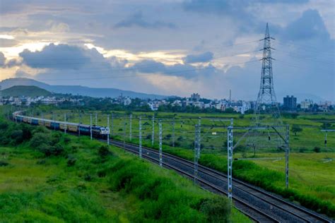 6100개 이상의 Indian Railways 스톡 사진 그림 및 Royalty Free 이미지 Istock