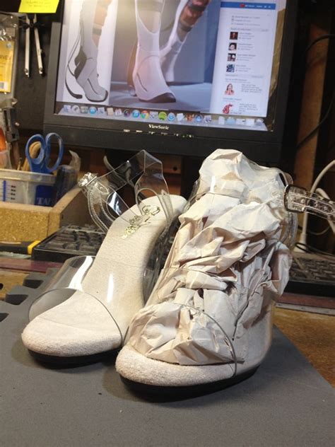 Chell Boots Tutorial