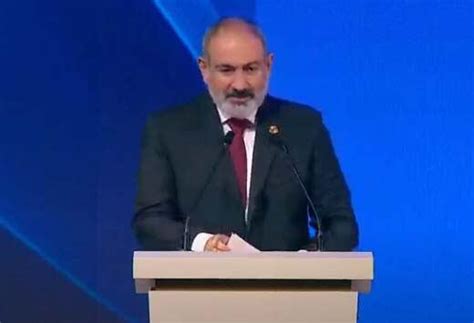 Пашинян назвал реалистичным подписание соглашения о мире с Азербайджаном