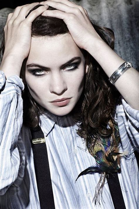 Eliot Paulina Sumner Eliot Sumner How To Look Better Great Women