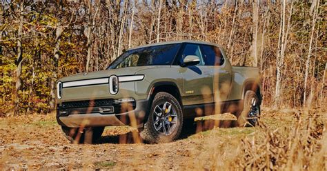 Electric Startups Lucid Air And Rivian Are Snapping Up All The Awards