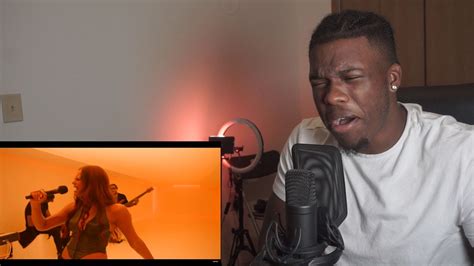 Flo Cardboard Box Live Vevo Dscvr Reaction Uncut Youtube