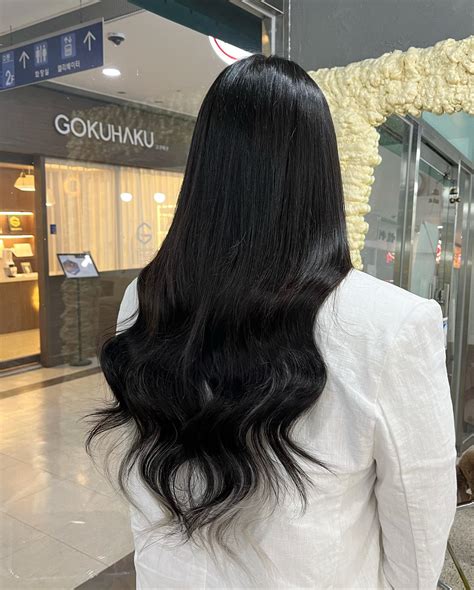 프린세스 붙임머리 자연 검정색으로 기장 연장과 실버 컬러로 포인트를 주었습니다 자연스러움과 동시에