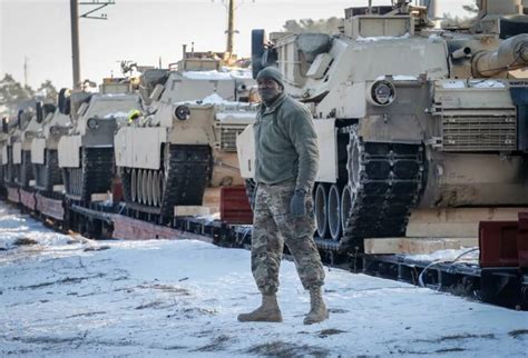 Пентагон спустил срочный приказ Все Abrams эвакуируют с поля обратно в